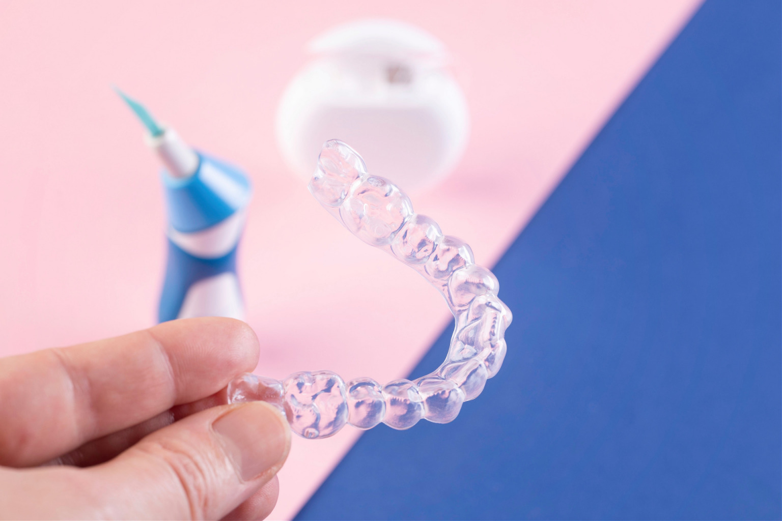 Niềng Răng Trong Suốt Invisalign Mắc Cài Nha Khoa Parkway