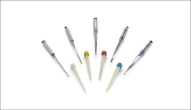 Cắm chốt răng là gì? Khi nào phải cắm chốt răng?